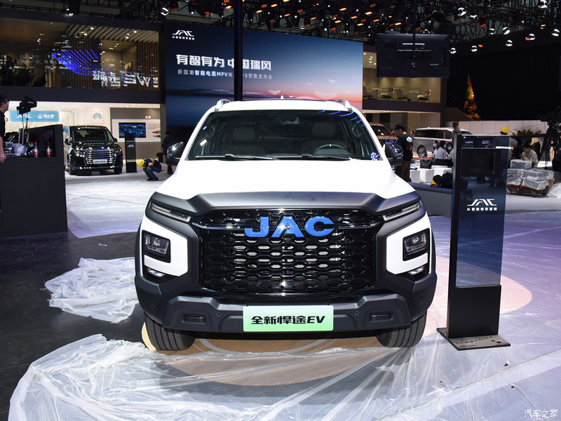 JAC T9 HUNTER EV All Electric Pickup dengan Dual Electric Motor Drive ...